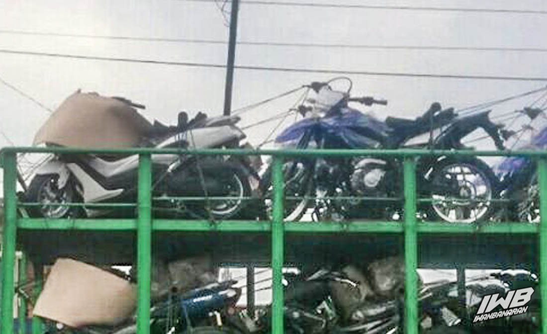 Yamaha WR155R được vận chuyển trên một chiếc xe tải, việc phân phối đã bắt đầu ở Indonesia ...